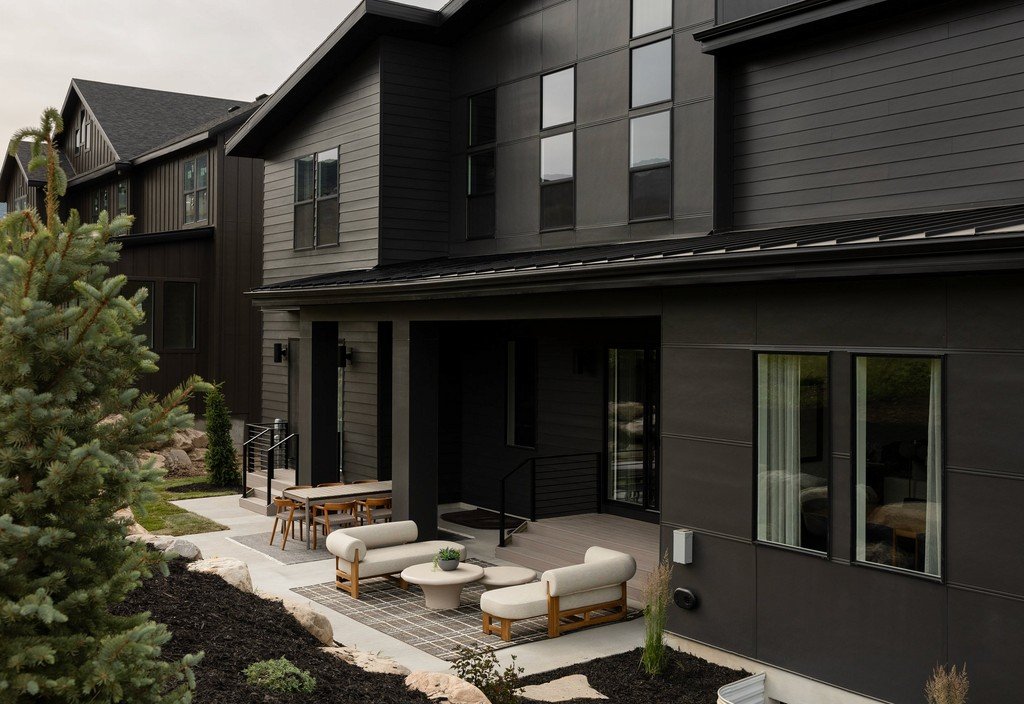 Top 5 Mountain Rustic Exterior Painting Ideas for Custom Homes